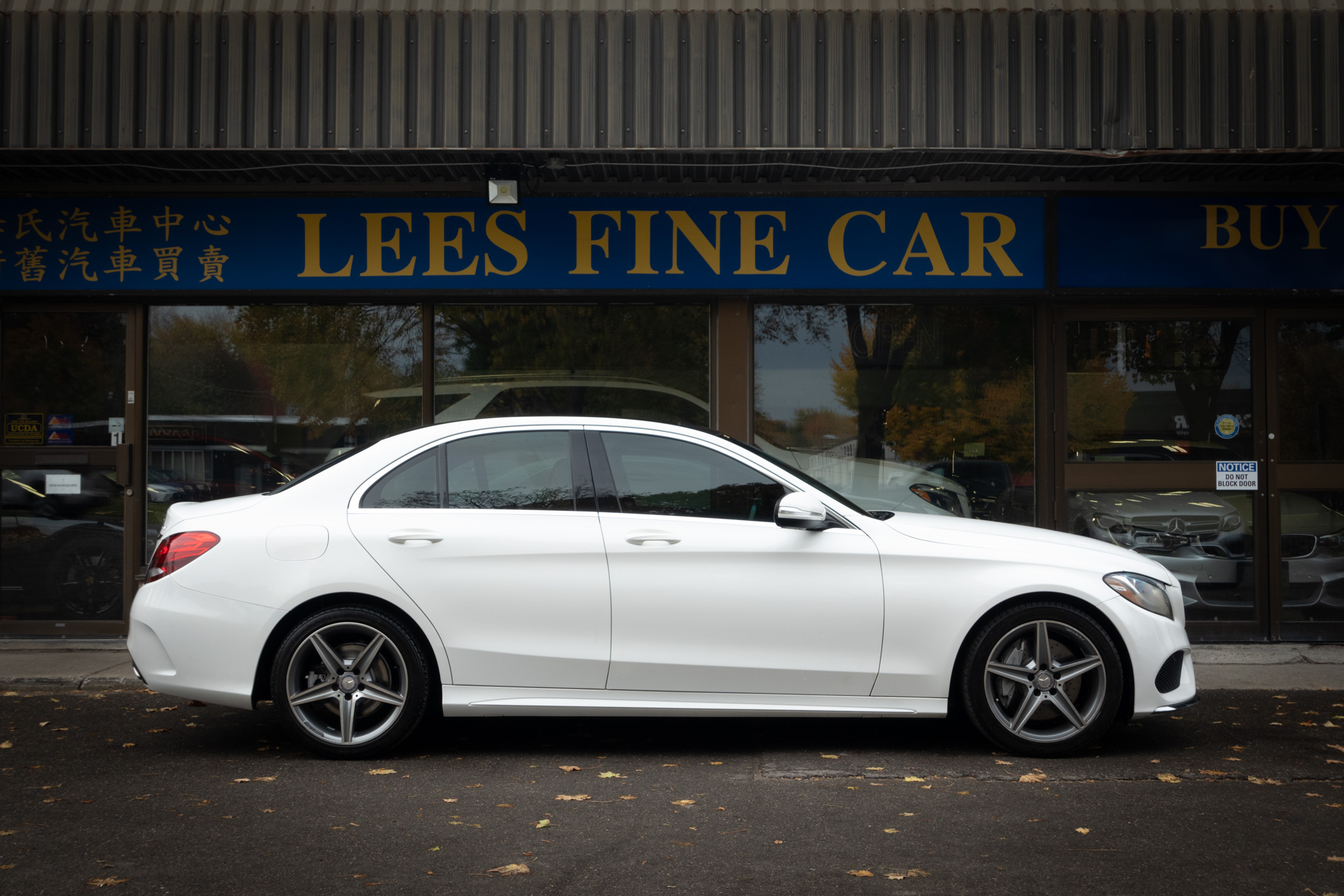 2015 Mercedes-Benz C300 4MATIC - Lee's Fine Cars